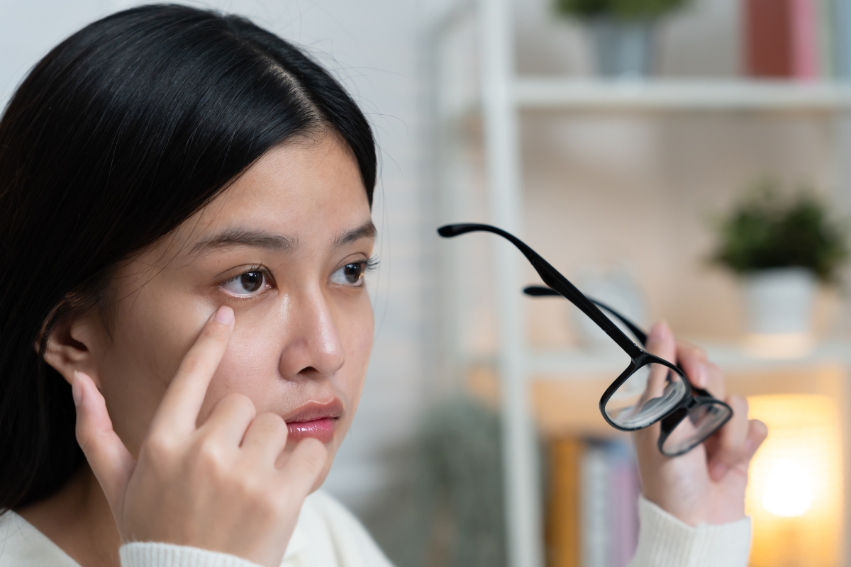 Houston Dry Eye Solutions: Heal Dry Eye with Lifestyle Tips